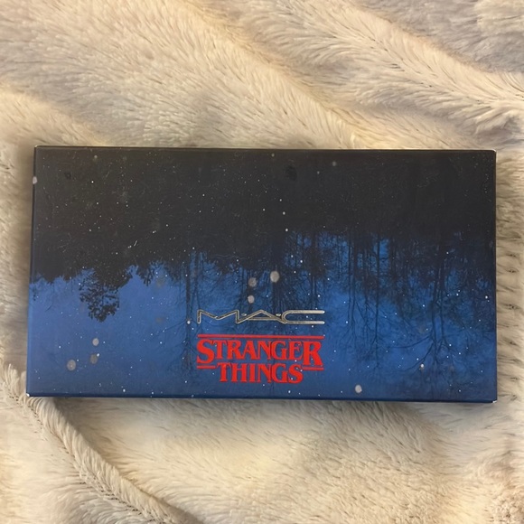 MAC Cosmetics | Makeup | Mac Stranger Things The Void Eyeshadow Palette ...